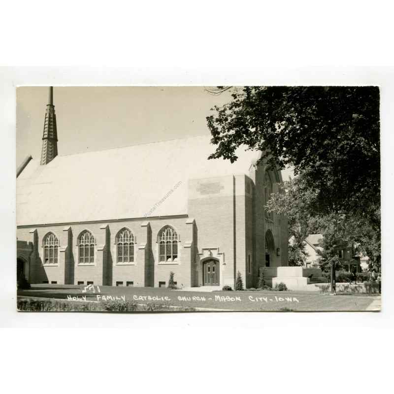 Holy Family Catholic Church Mason City Iowa postcard