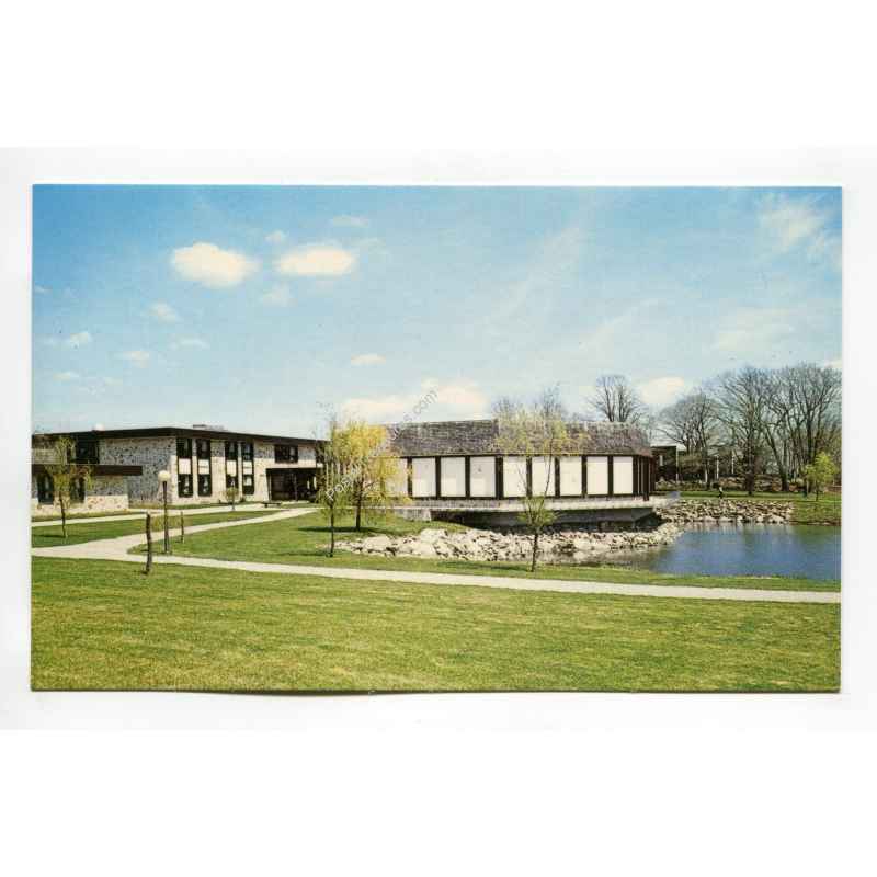 Roger Williams College Bristol Rhode Island vintage postcard